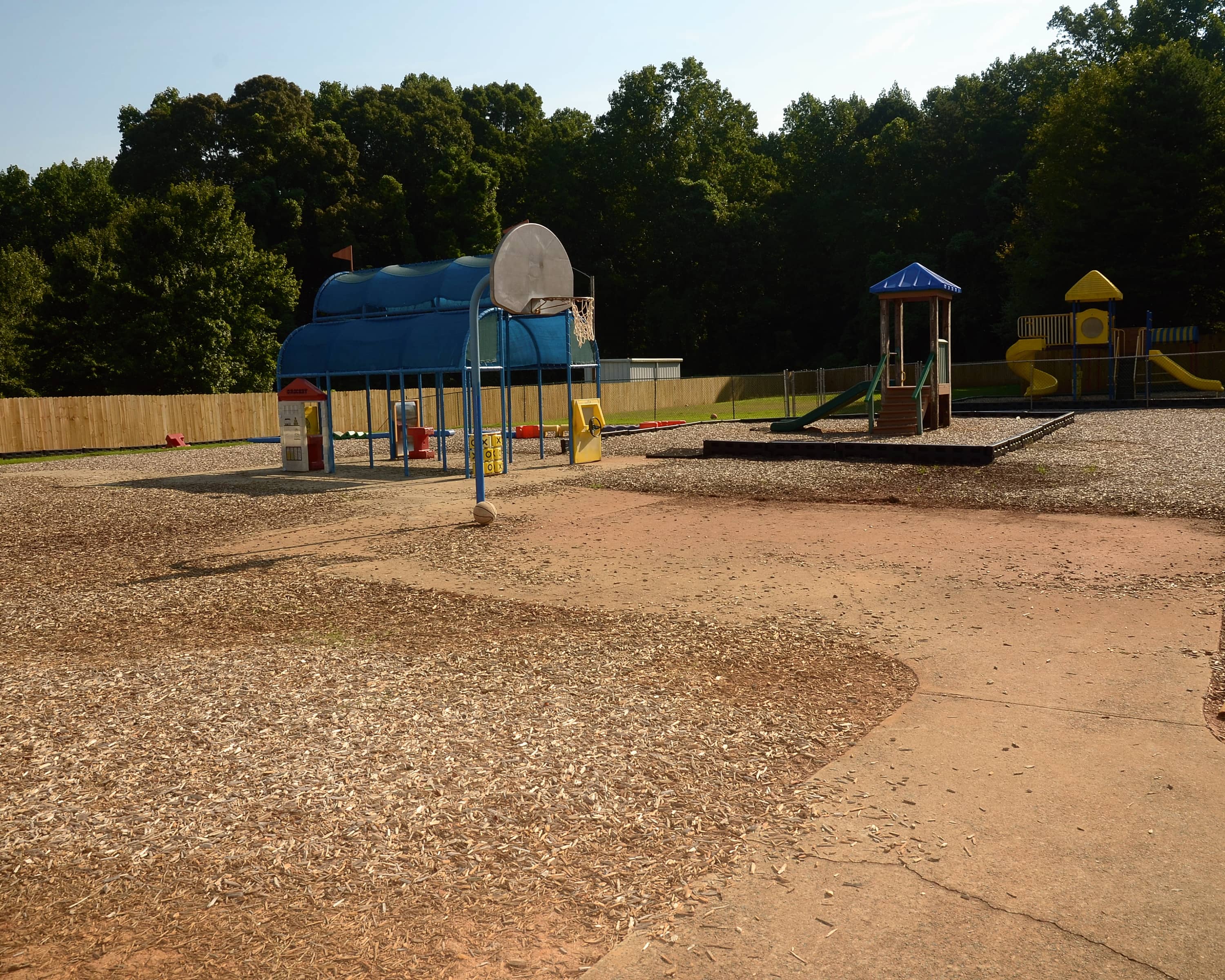 La Petite Academy of Huntersville in Huntersville, NC | 102 Commerce ...